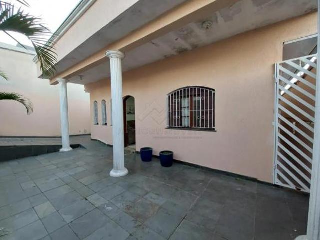 Casa térrea com 06 dormitórios à venda, 253,98m² na Vila Pires Santo André SP