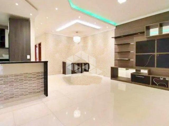 Casa térrea com 100m² privativos no bairro Harmonia em Canoas