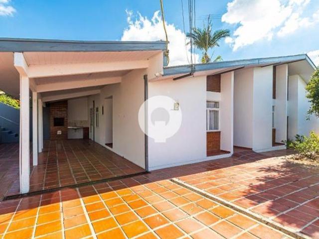 CASA TÉRREA COM 134M² NO UBERABA 3 QUARTOS 1 SUÍTE 3 VAGAS