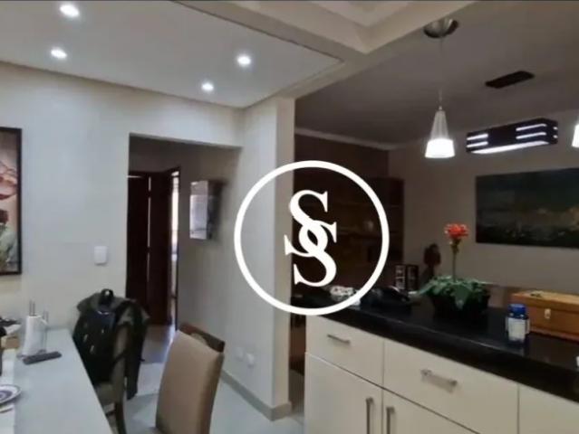 Casa térrea com 170 m² de área privativa, 3 dormitórios e 3 vagas, por R$ 700.000,00 Assunção Sã