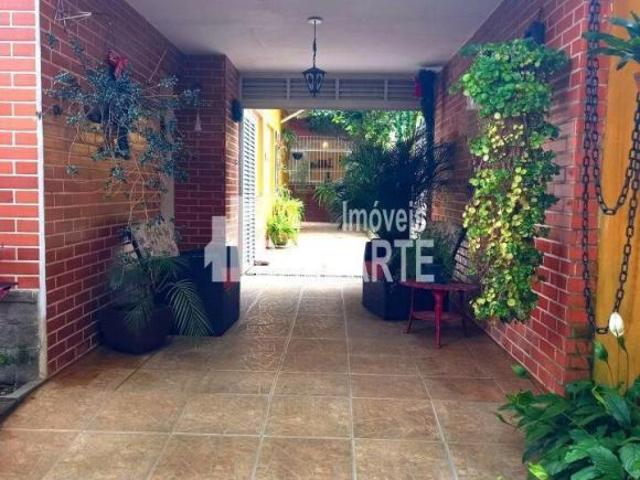 Casa terrea com 180m² 2 quartos e quintal a venda no Jardim Belgica