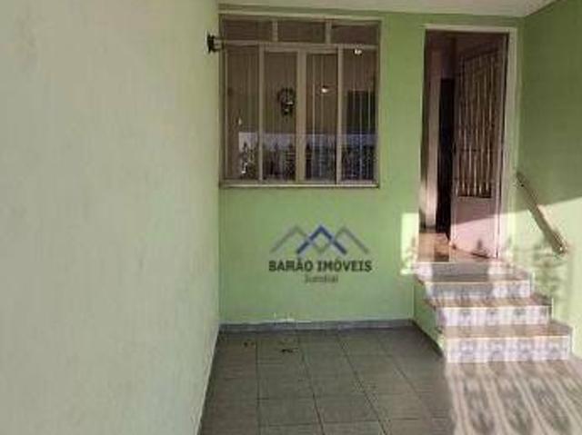 Casa térrea com 196 m² de terreno e 127 m² de área construída disponível para venda, no bairro Jardi