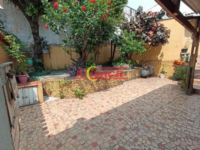 Casa térrea com 250 m² de terreno Jardim Paraventi / Guarulhos