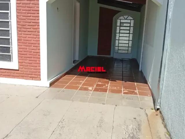 Casa térrea com 2 dormitórios, 1 WC, próxima Padaria da Arvore Reserva do Bosque