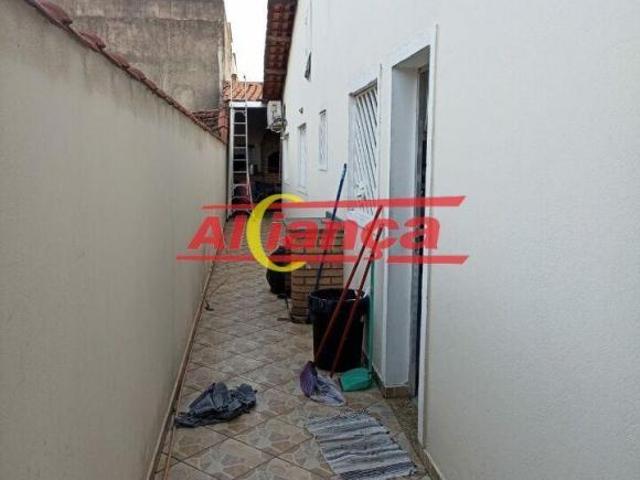 Casa Térrea com 2 Dormitórios, 2 Vagas para Venda Jardim São Paulo / Guarulhos