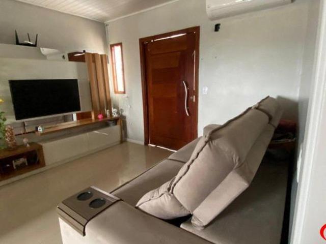 Casa térrea com 2 dormitórios, totalmente reformada