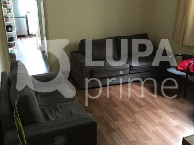 Casa Térrea com 2 dormitórios à venda em Santana!