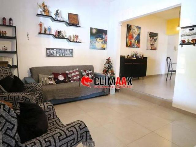Casa em Vila Romana com 158m², 2 dorm quintal e 176m² de terreno