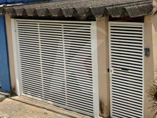 Casa térrea com 2 dormitórios, com vaga coberta e quintal no Tucuruvi