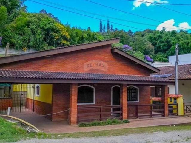 Casa Térrea com 2 Dormitórios, e 175m² por R$ 789.900,00 Cond. Grêmio Lynce Atibaia/SP