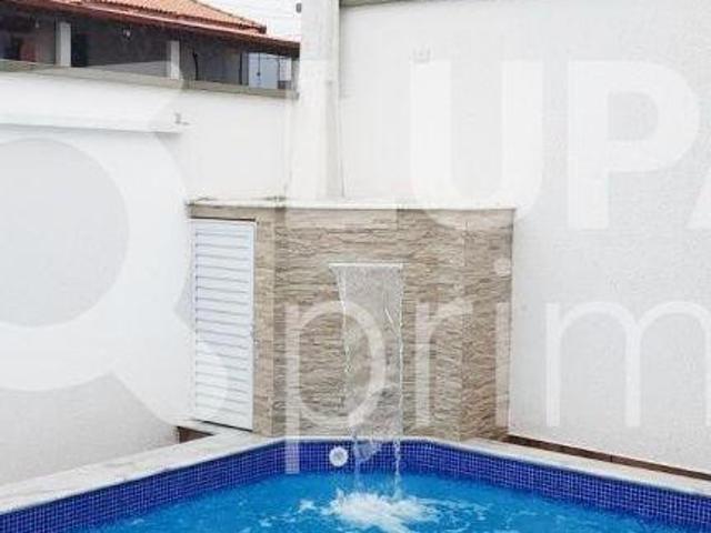 Casa Térrea com 2 dormitórios e 2 banheiros à venda em Peruíbe