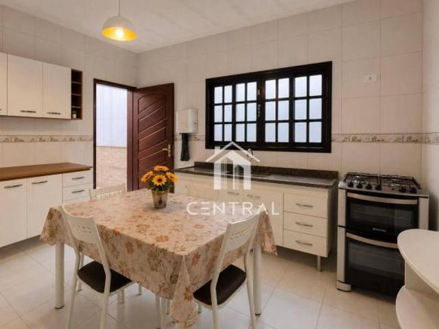 Casa Térrea com 2 Dormitórios e 2 Vagas no Jardim Cumbica – Guarulhos/SP