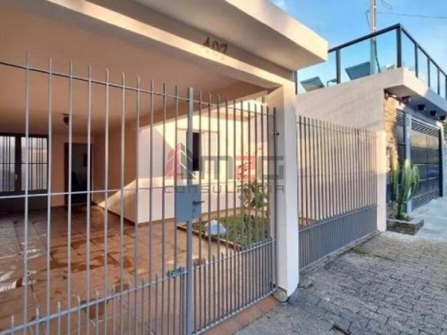 Casa Térrea com 2 Dormitórios e 2 Vagas para Venda na Vila Ipojuca