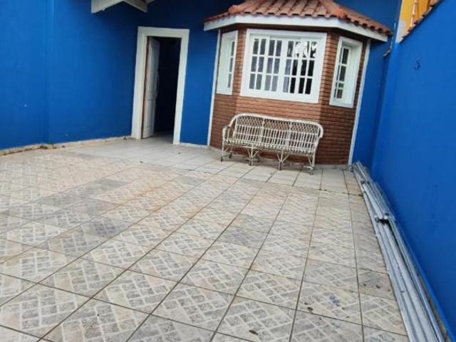 CASA TÉRREA COM 2 DORMITÓRIOS NO ITAGUÁ