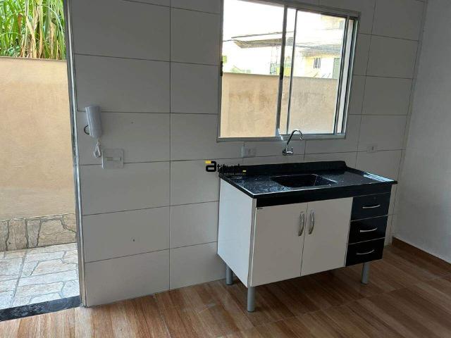 Casa Térrea com 2 Dormitórios para Alugar no Jardim Graziela Barueri