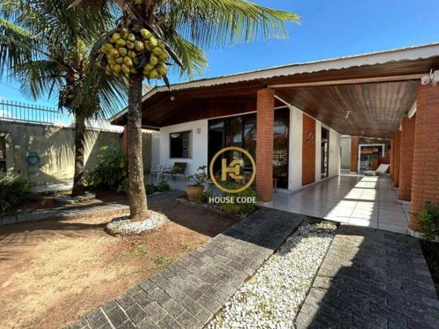 Casa térrea com 2 dormitórios sendo 1 suíte, edicula completa com sala, cozinha e 2 suítes a 200 met