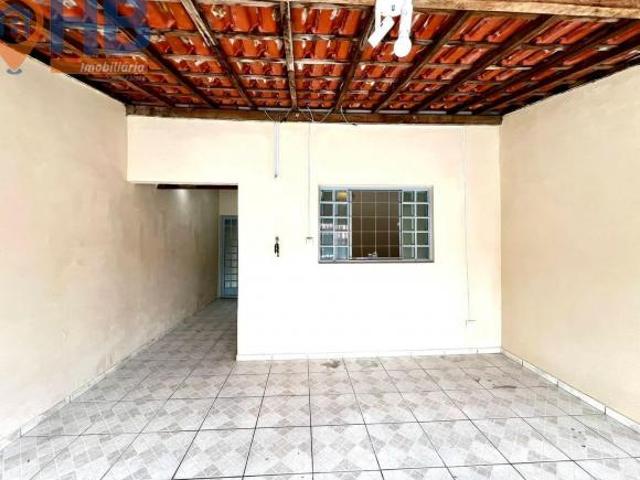 Casa Térrea com 2 Dorms / Suíte 2 Vagas Cobertas Altos do Bosque