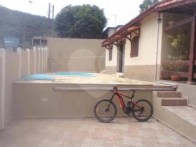 Casa térrea com 2 quartos à venda em Caceia SP