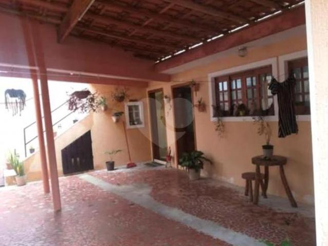 Casa térrea com 2 quartos à venda em Centro SP