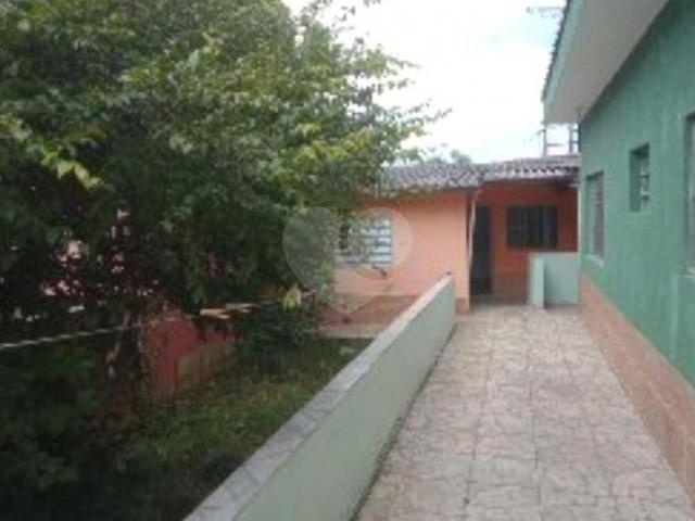 Casa térrea com 2 quartos à venda em Ayrosa SP