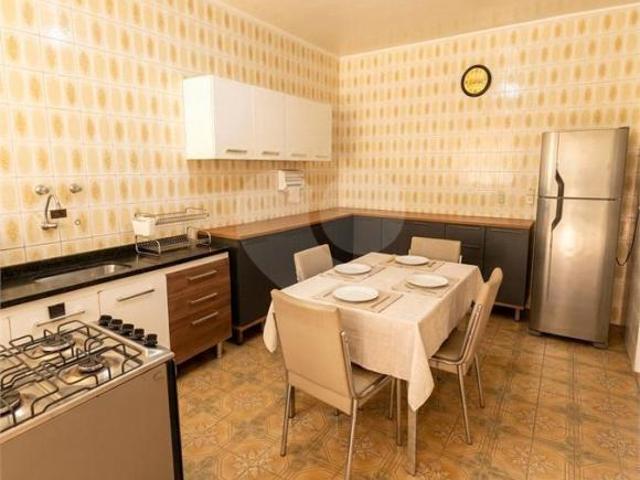 Casa térrea com 2 quartos á venda em Interlagos, São Paulo