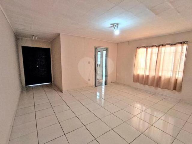 Casa térrea com 2 quartos à venda em Sítio pinheirinho SP