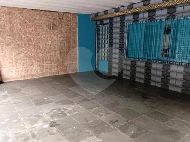 Casa térrea com 2 quartos à venda em Sítio Pinheirinho SP