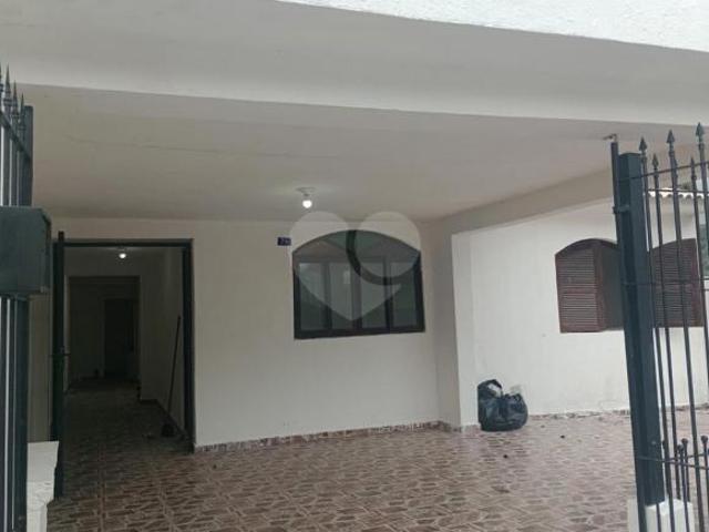 Casa térrea com 2 quartos à venda em Parque casa de pedra SP