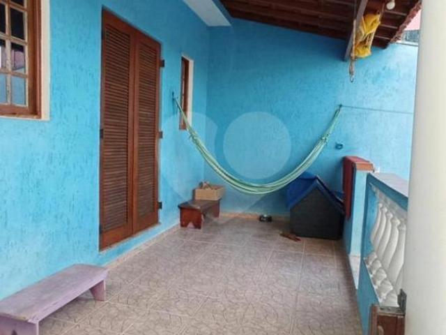 Casa térrea com 2 quartos à venda em Parque dos bancários SP