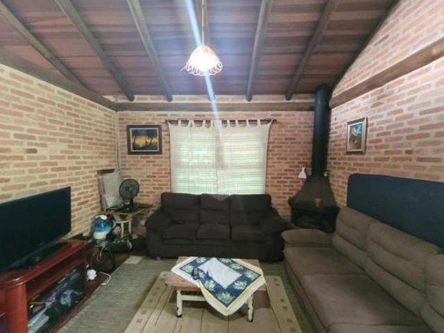 Casa térrea com 2 quartos à venda em Roseira SP