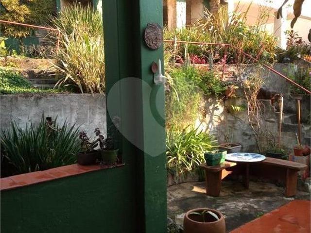 Casa térrea com 2 quartos à venda em Tremembé SP