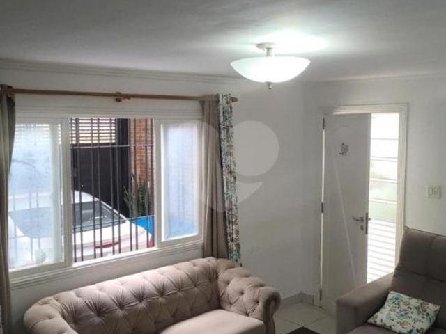 Casa térrea com 2 quartos à venda em Vila Carrão SP