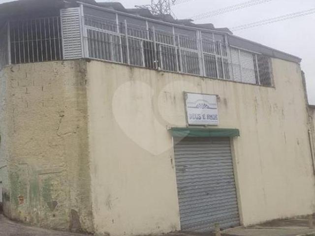 Casa térrea com 2 quartos à venda em Vila nova galvão SP