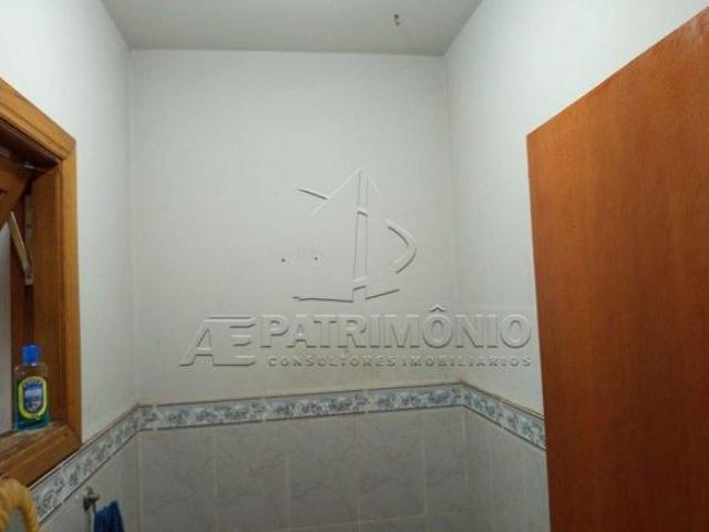 CASA TERREA COM 2 QUARTOS ABAETE