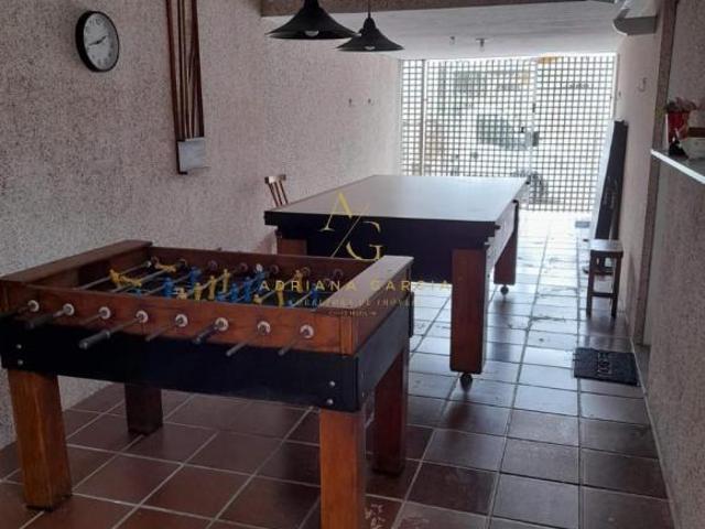 Casa térrea com 2 quartos com 3 banheiros e vaga de garagem na Flórida, Praia Grande SP: Imperdível
