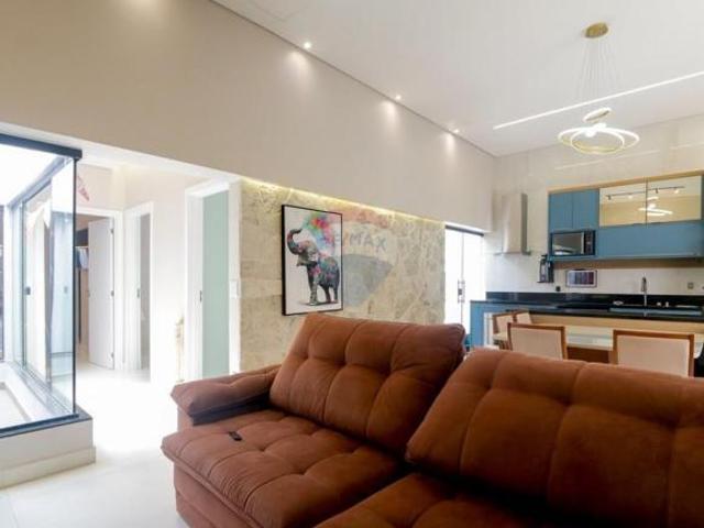 Casa Térrea com 2 quartos de Alto Padrão na QE 50 Conjunto H com piscina e área gourmet ACEITA FINA