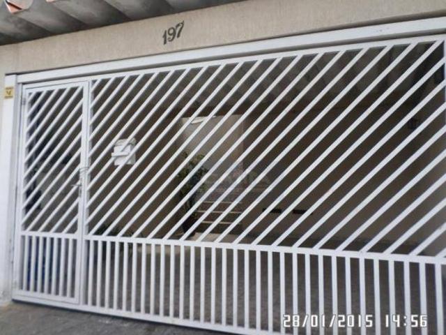 Casa térrea com 2 quartos e 02 vagas à venda na Cidade Líder