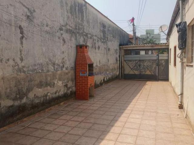 Casa Térrea com 2 quartos e edícula