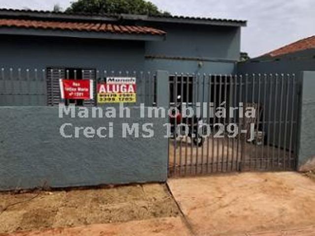 Casa Térrea com 2 Quartos para Alugar por R$ 1.100/mês