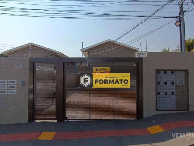 Casa Térrea com 2 Quartos para Alugar por R$ 1.200/mês