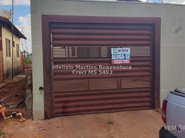 Casa Térrea com 2 Quartos para Alugar por R$ 1.250/mês