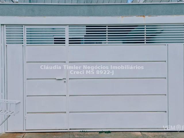 Casa Térrea com 2 Quartos para Alugar por R$ 1.800/mês