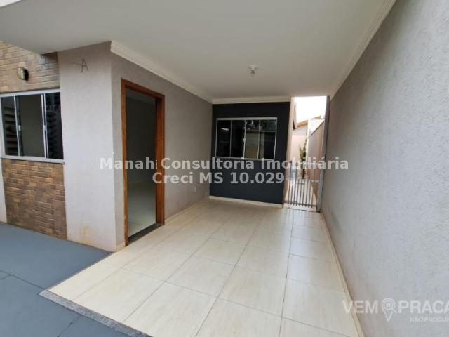 Casa Térrea com 2 Quartos para Alugar por R$ 1.900/mês