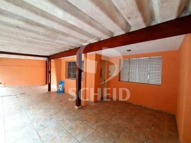 Casa térrea com 2 quartos, 3 vagas na região de Interlagos