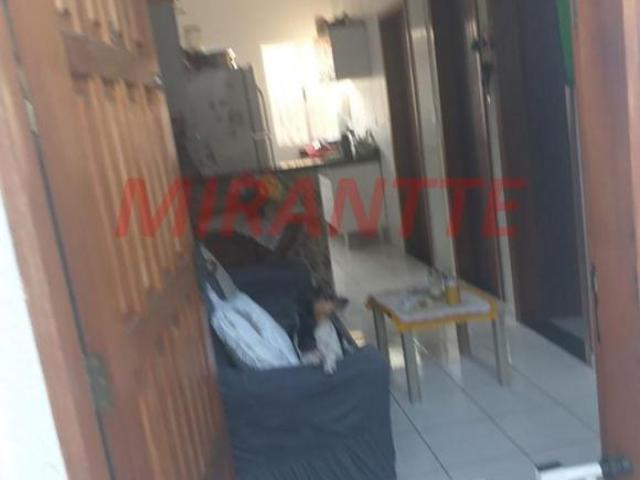 Casa terrea com 2 quartos