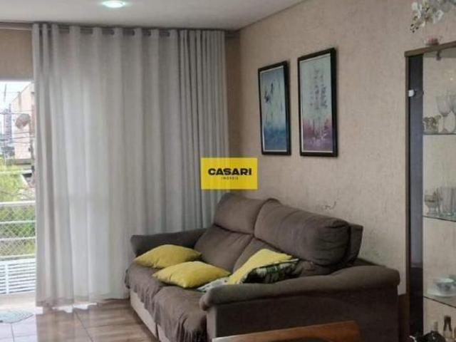 Casa Térrea com 2 Suítes, Piscina e Churrasqueira no Jardim Hollywood em São Bernardo do Campo