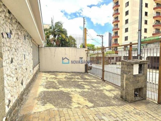 Casa Térrea com 410m de Terreno, 3 dormitórios, 10 vagas de garagem no Jardim da Saude