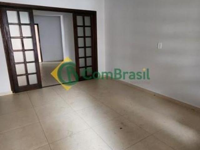 Casa térrea com 4 vagas de garagem, Jardim Universo, Mogi das Cruzes