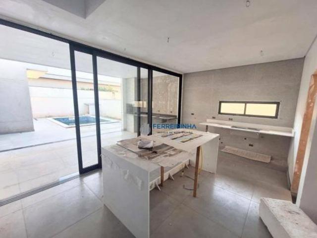 Casa Térrea com 4 dormitórios à venda, 235 m² por R$ 2.700.000 Urbanova São José dos Campos/SP