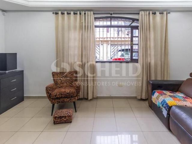 Casa térrea com 4 dormitórios e espaço gourmet no Jardim Nosso Lar